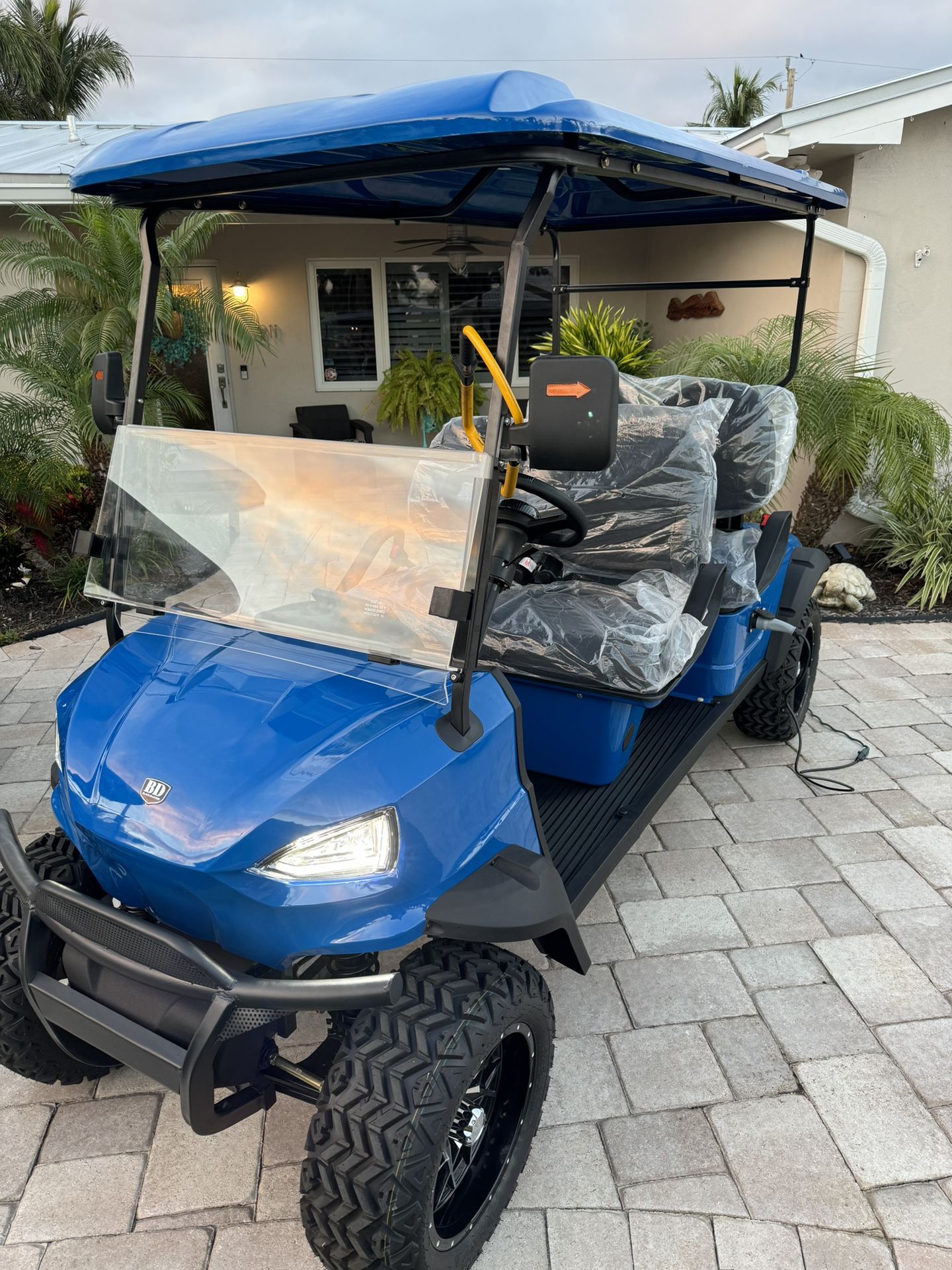 2024 Black Diamond DX-4, Lithium! 4 Seats Forward, VIN# With Title ...