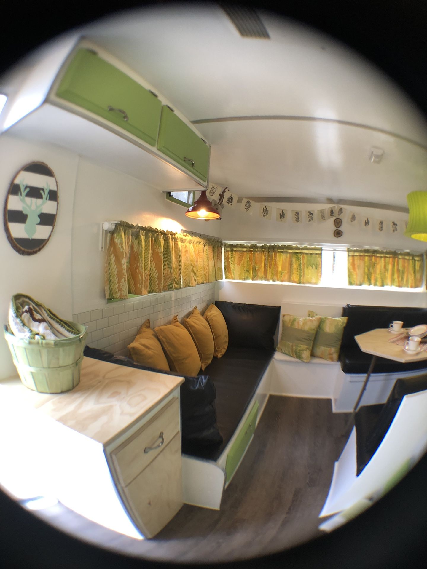 1971 Shasta 1400 vintage camper trailer for Sale in Tempe, AZ - OfferUp