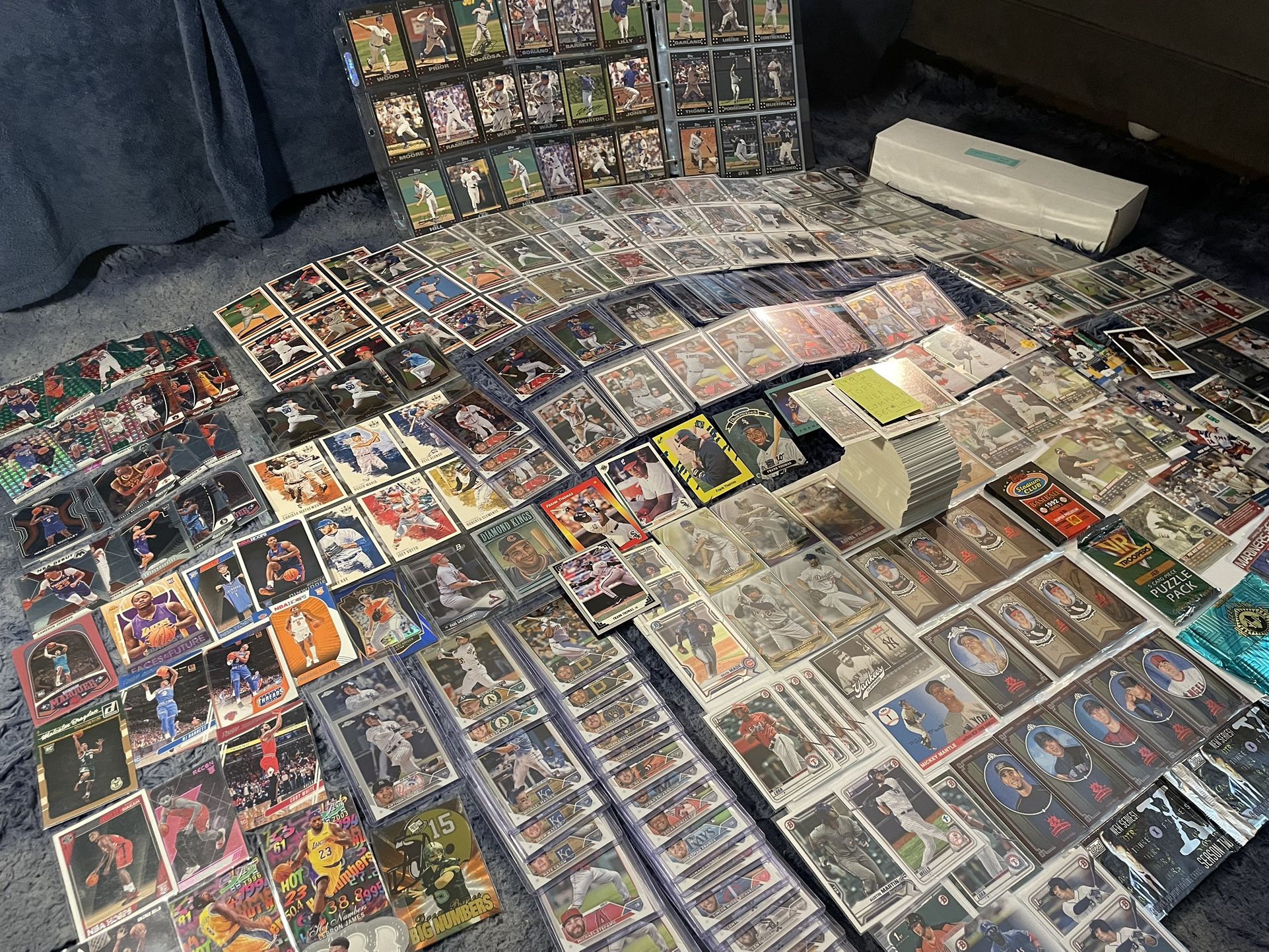 HUGE Sports Card Collection Lot w/ 2 Binders MLB NFL NBA Topps Panini ...