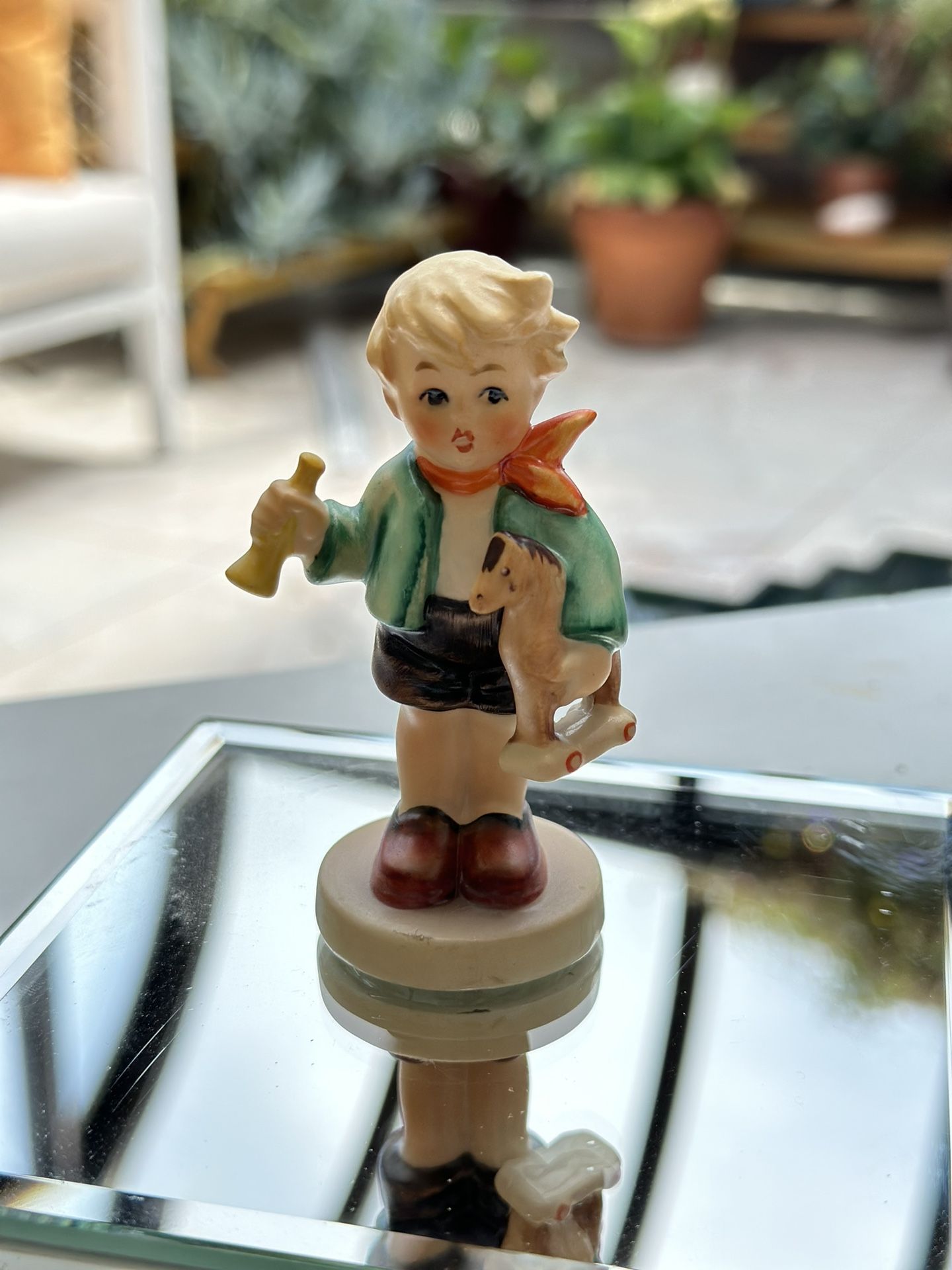 Hummel boy with horn store