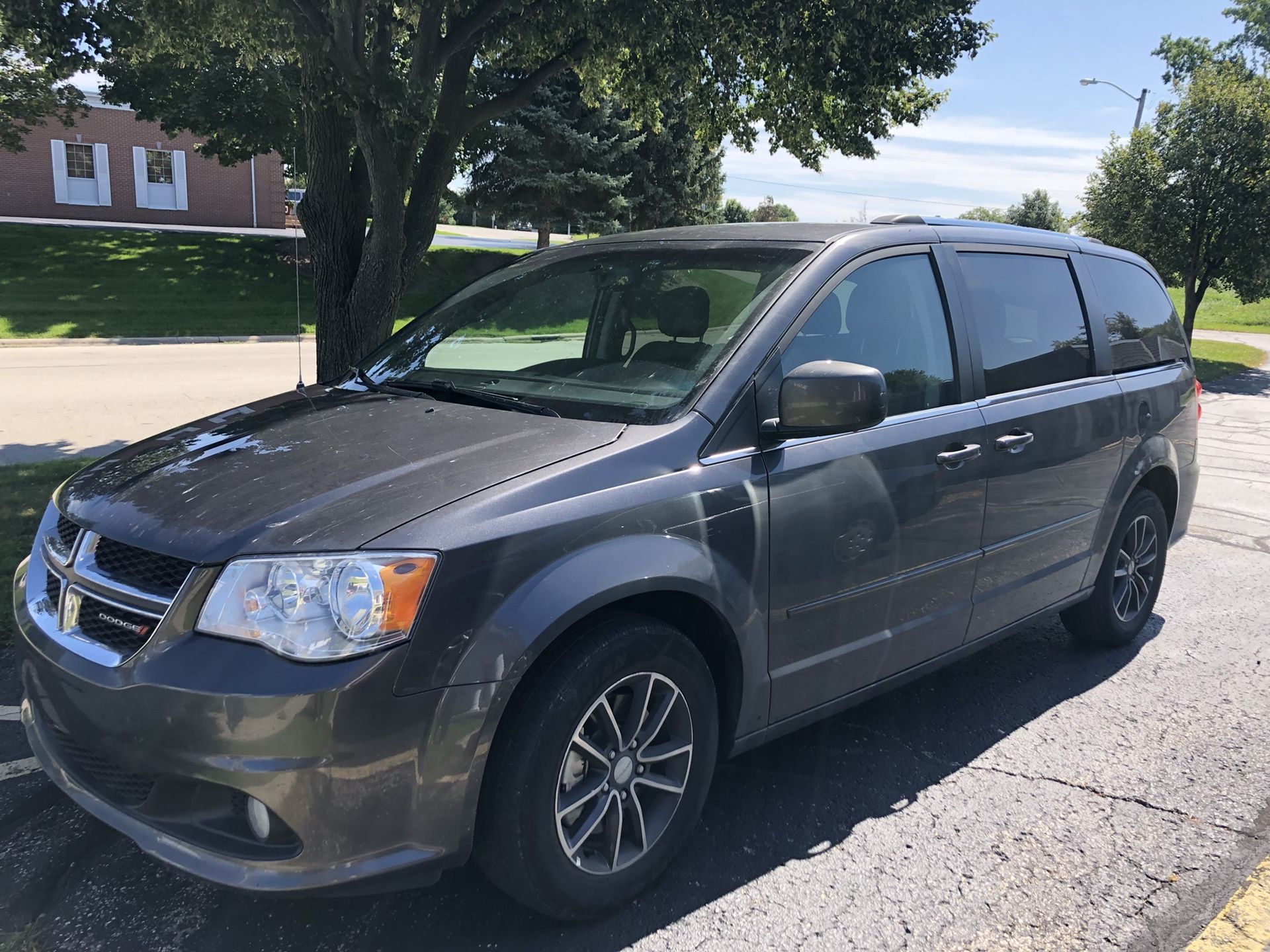 2017 Dodge Grand Caravan for Sale in Ashwaubenon, WI - OfferUp
