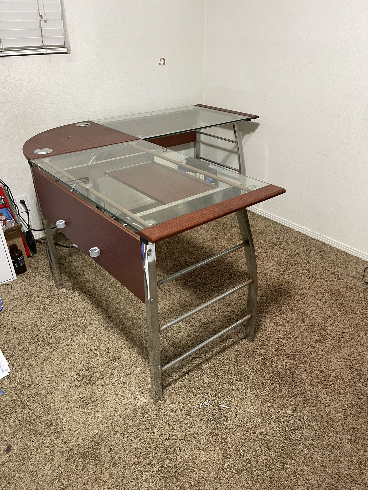 CORNER GLASS TOP METAL/WOOD FINISH COMPUTER OFFICE DESK TABLE for Sale ...