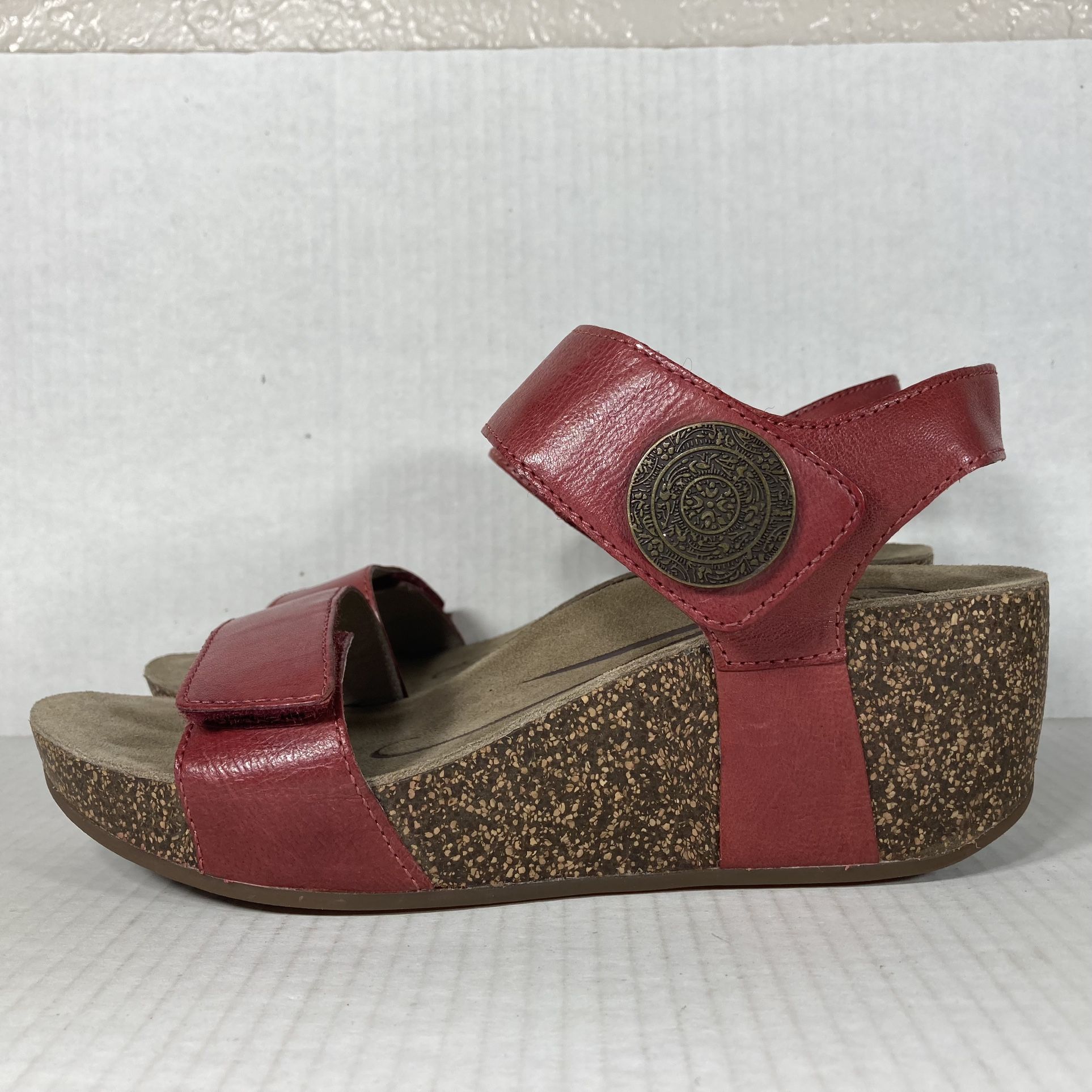 Abeo Bio System Una Size 8 Womens Sandals Red Beige Brown Leather ...