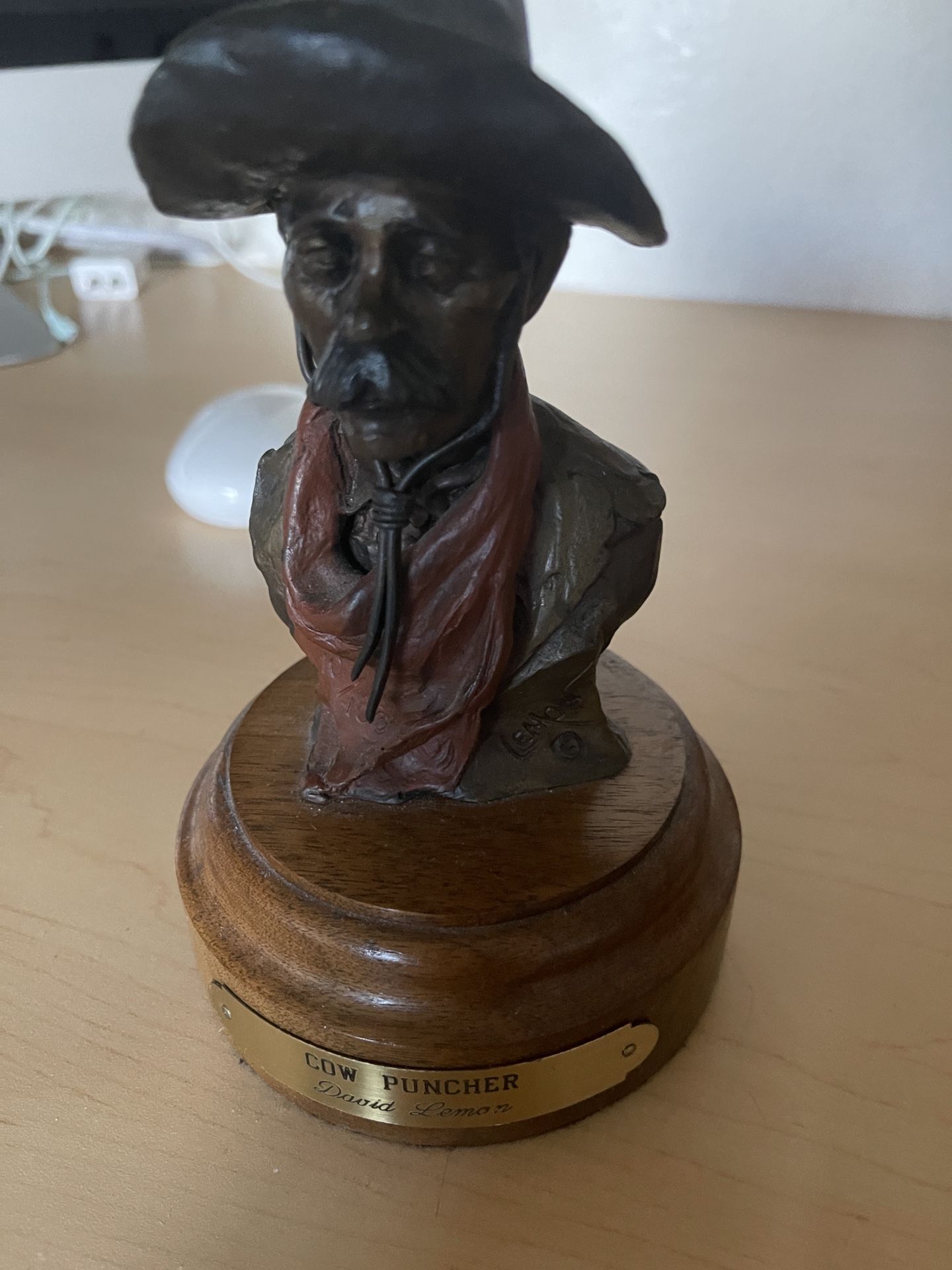 DAVID LEMON FIGURINE for Sale in Pompano Beach, FL - OfferUp