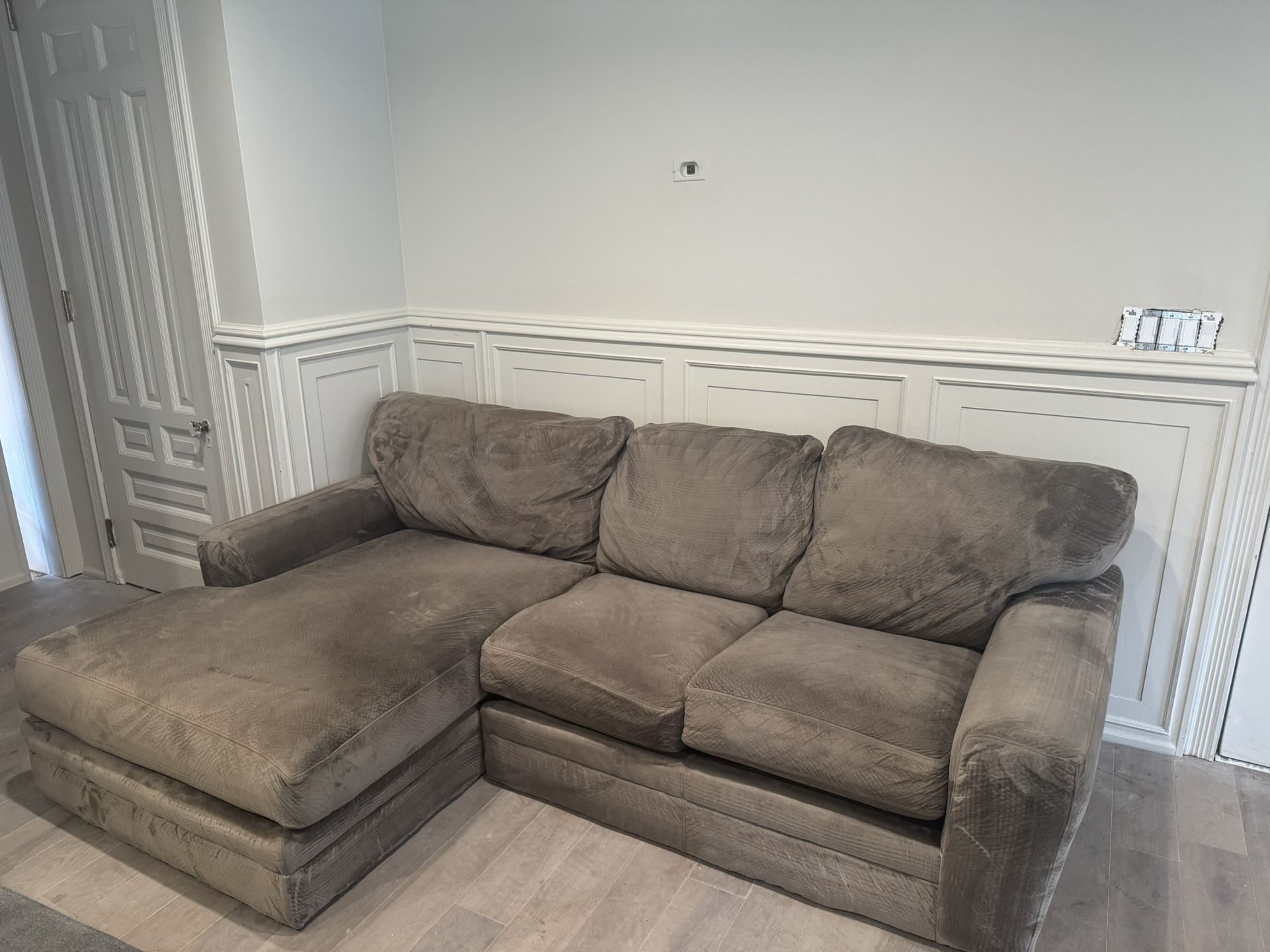 Brown Couch | Pick Up Only! for Sale in Northbrook, IL - OfferUp