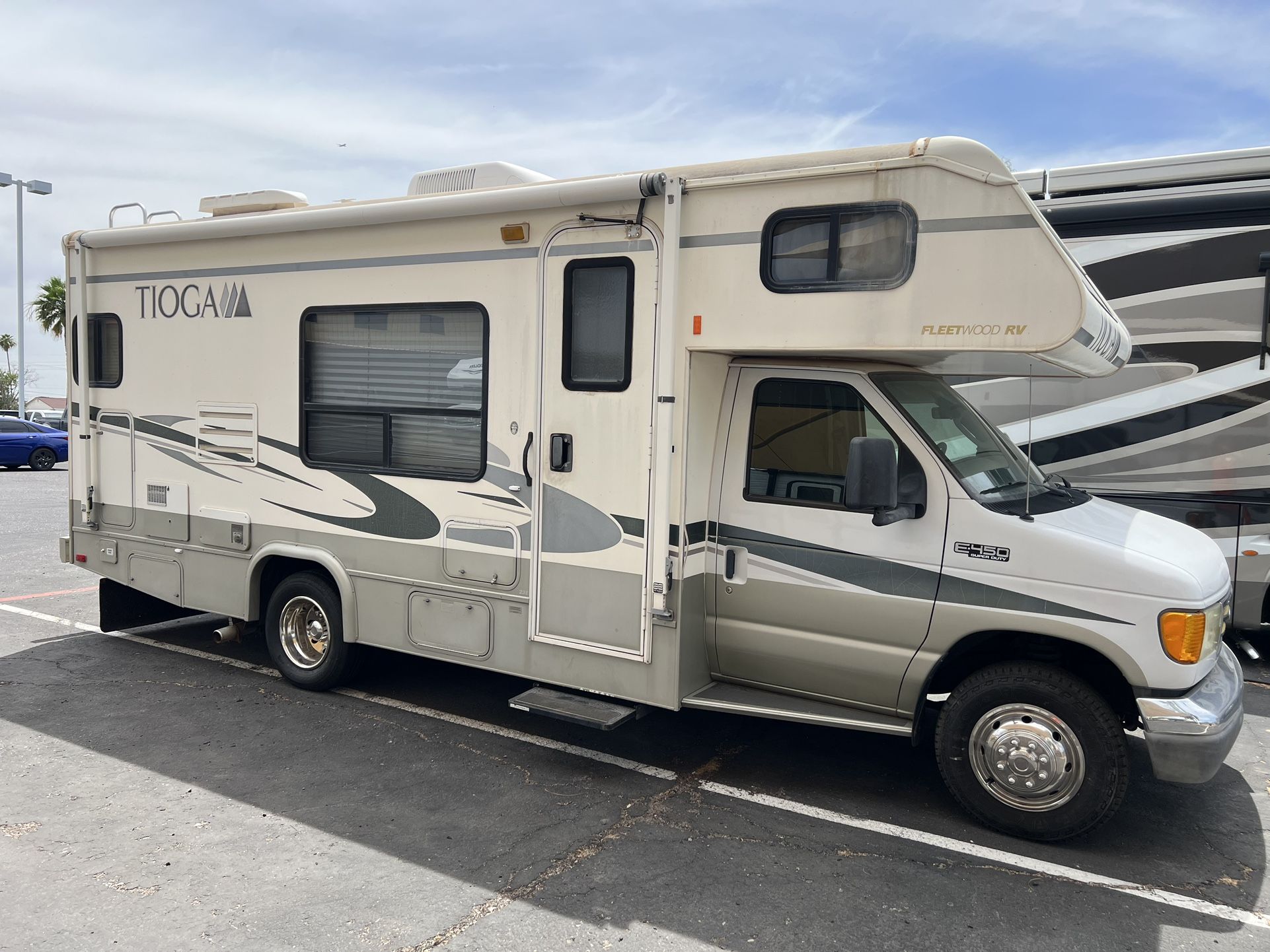Fleetwood Tioga for Sale in Gilbert, AZ - OfferUp