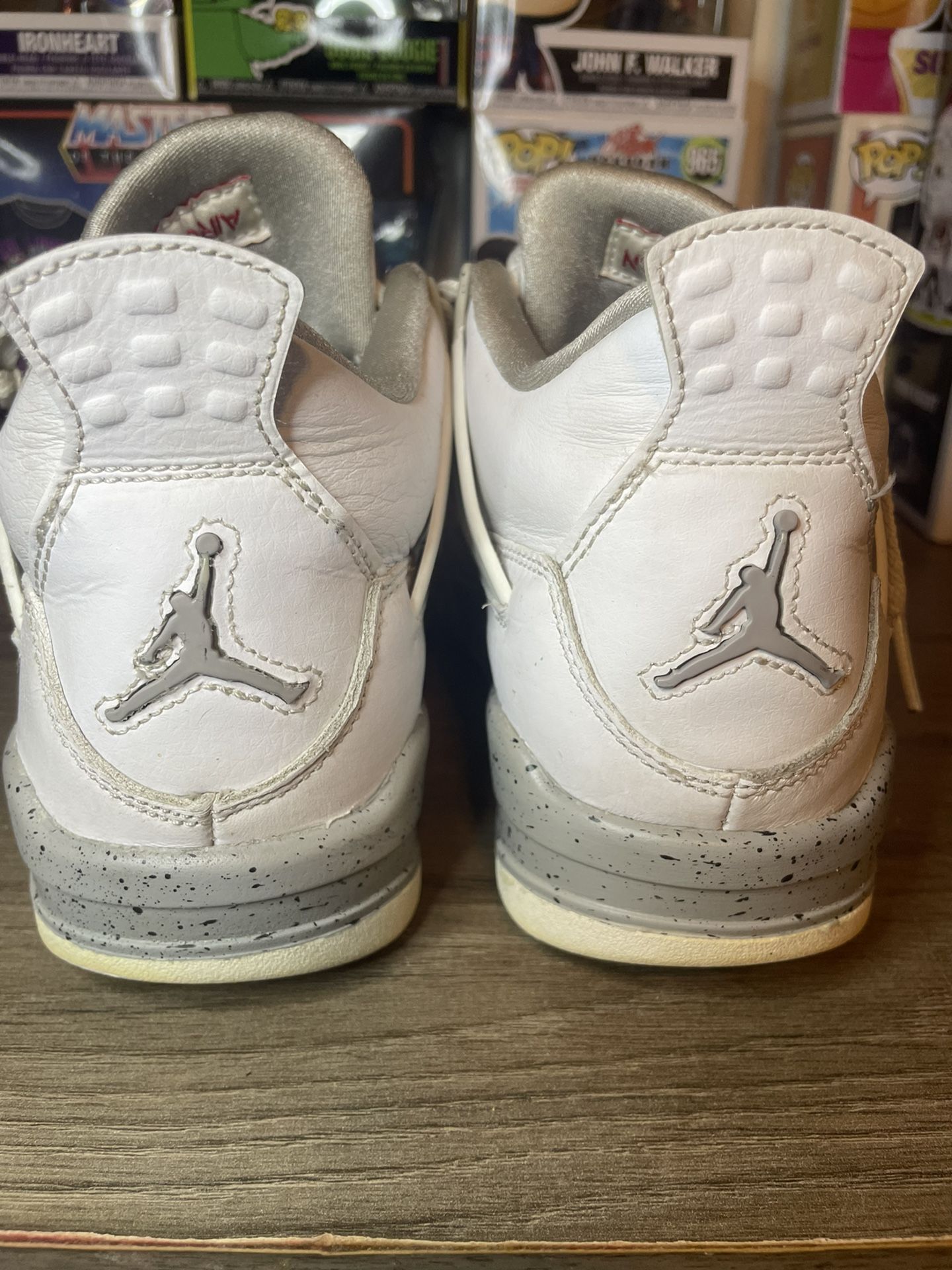 Nike Kids Jordan 4 White Oreo Cement Sz 4Y for Sale in Woonsocket, RI ...