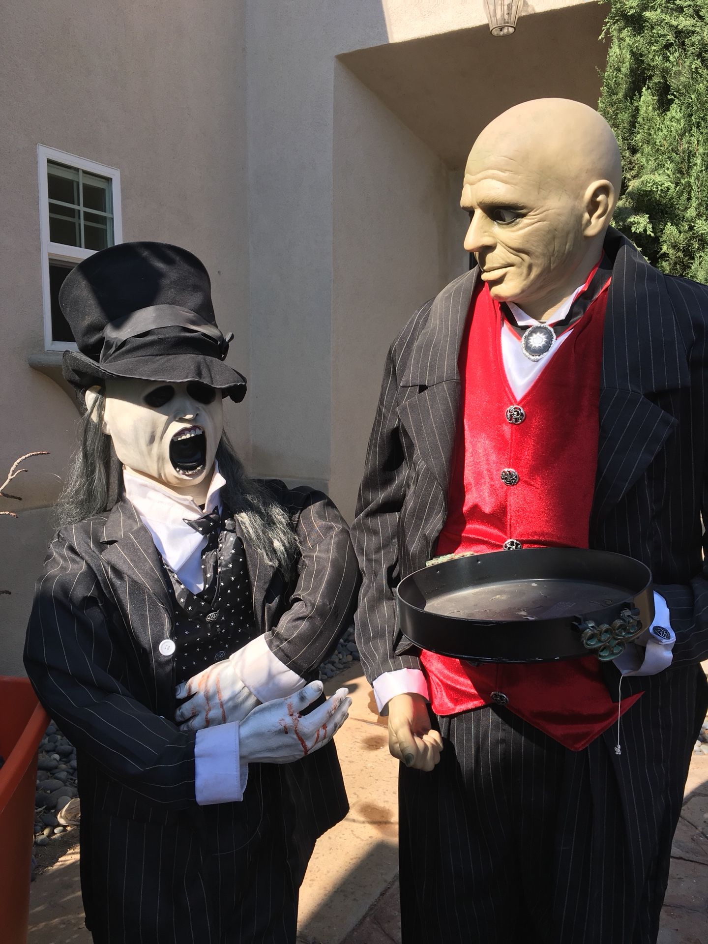 Halloween Animated Butler. Gemmy 6 ft tall. Breathing Scary Butler ...