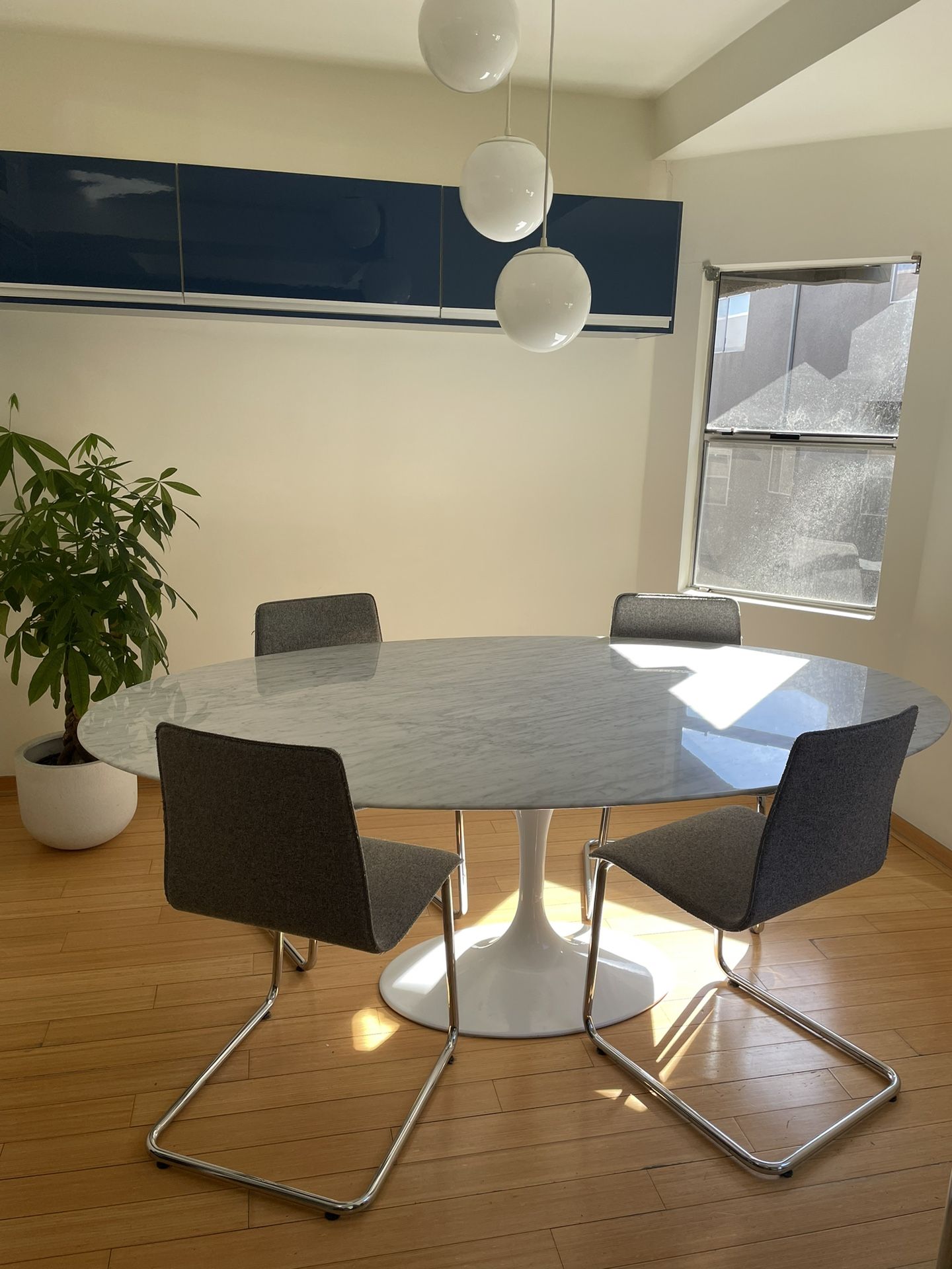Rove Concepts Saarinen Tulip Marble Dining Table 79” w/ CB2 Pony Chairs ...