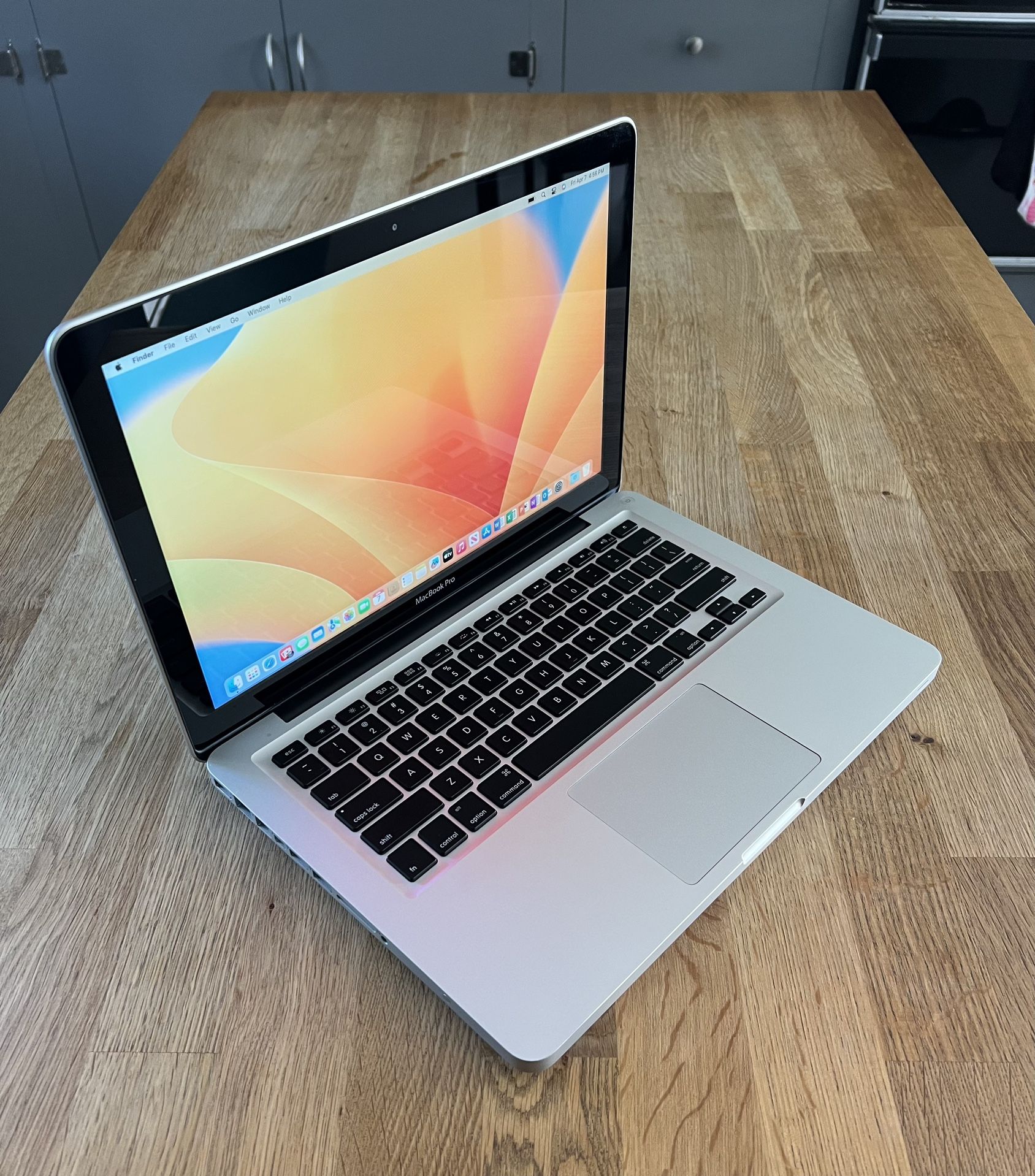 Apple MacBook Pro 13 Inch Laptop - Intel i5 Dual-Core Processor / 256GB ...