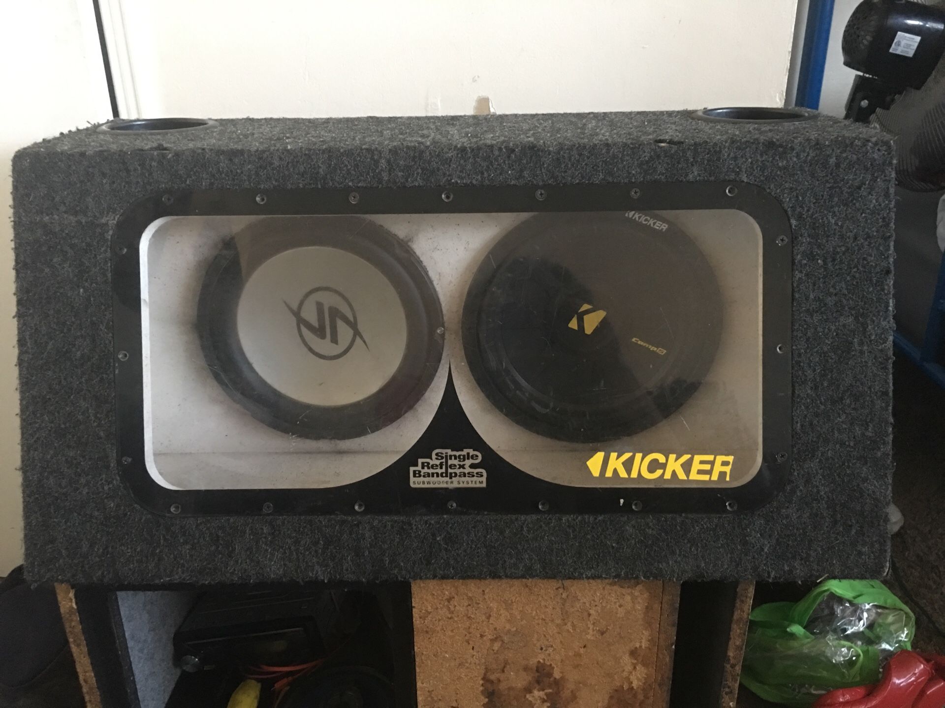 12 inch kickers with subwoofers system make offers for Sale in ...