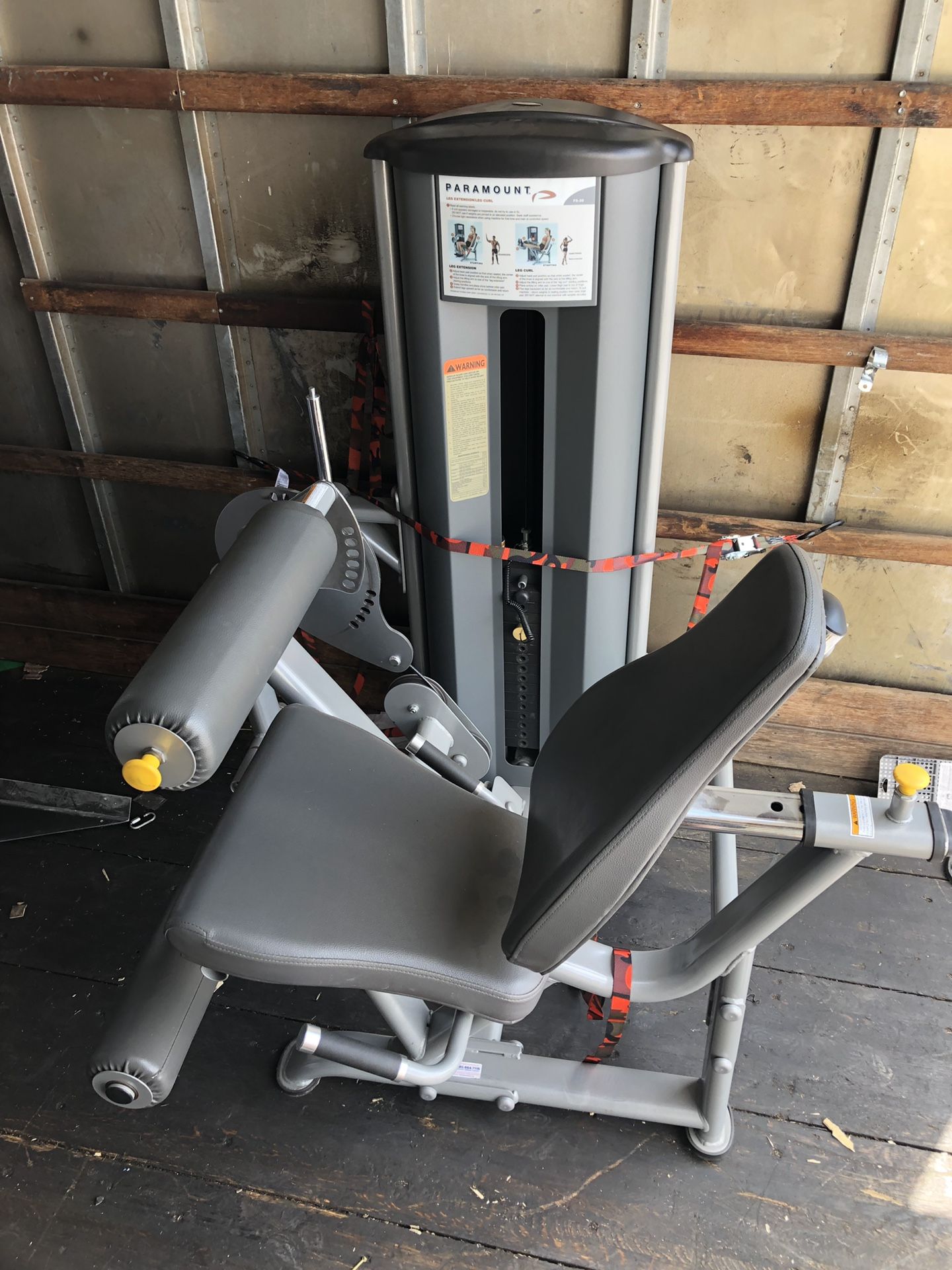 PARAMOUNT LEG CURL/EXTENSION COMBO for Sale in Phoenix, AZ - OfferUp