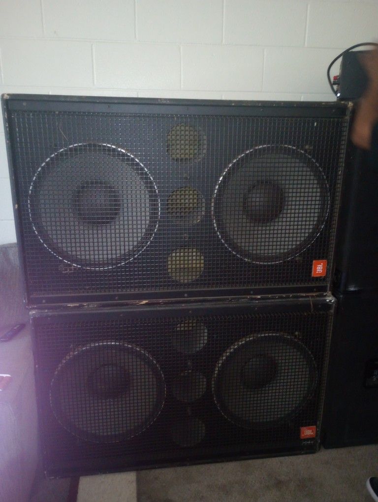 JBL 18 Inch Woofers for Sale in Corcoran, CA - OfferUp