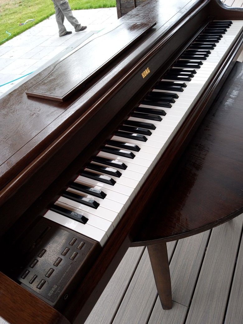 Korg C6000 Concert 6000 Digital 88 Key Piano Keyboard for Sale in Gig ...