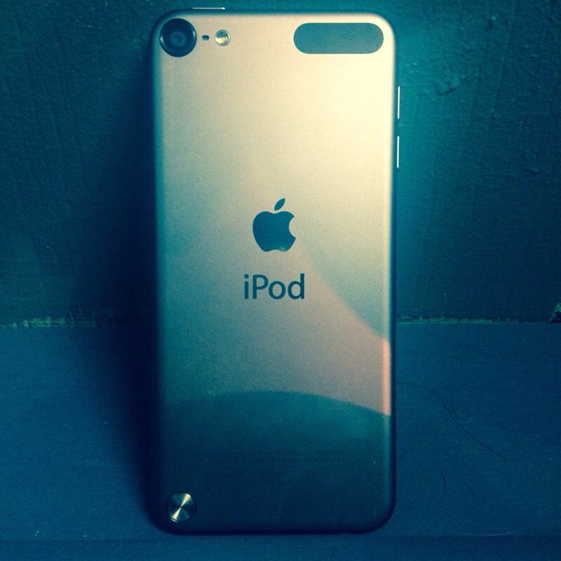 Ipod 5 Blue Box