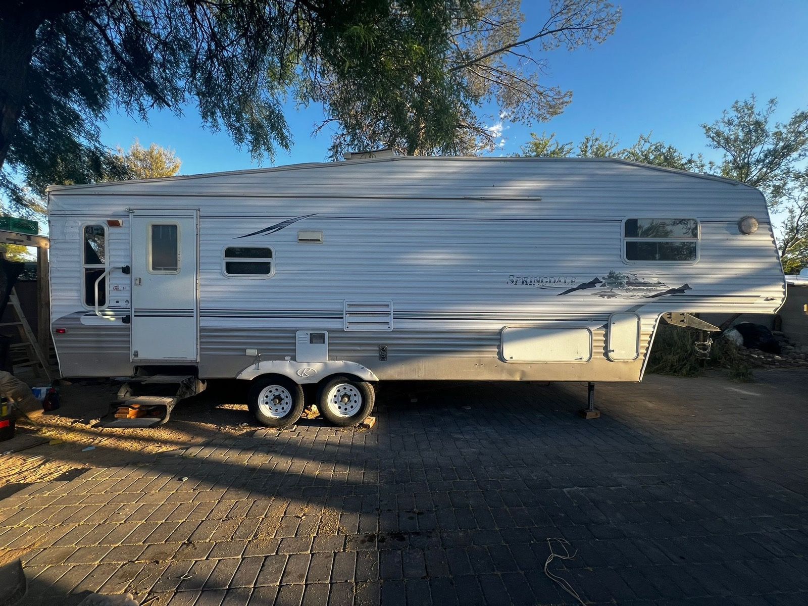 RV Trailer 2004 for Sale in Tucson, AZ - OfferUp