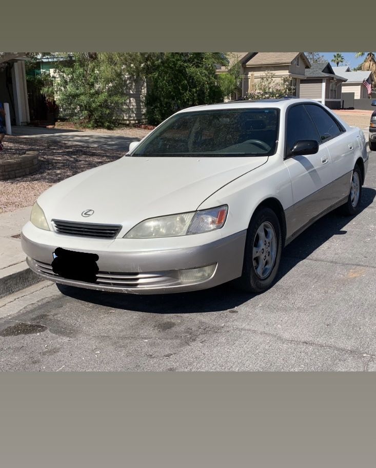 1998 Lexus ES 300 for Sale in Las Vegas, NV - OfferUp