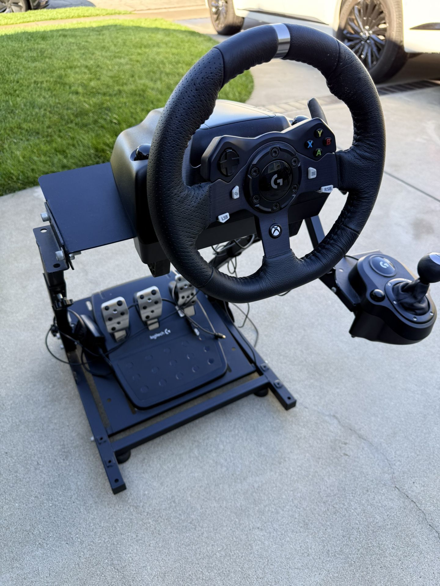 Logitech G920 Racing Wheel Bundle Xbox/PC + Shifter + Stand for Sale in ...