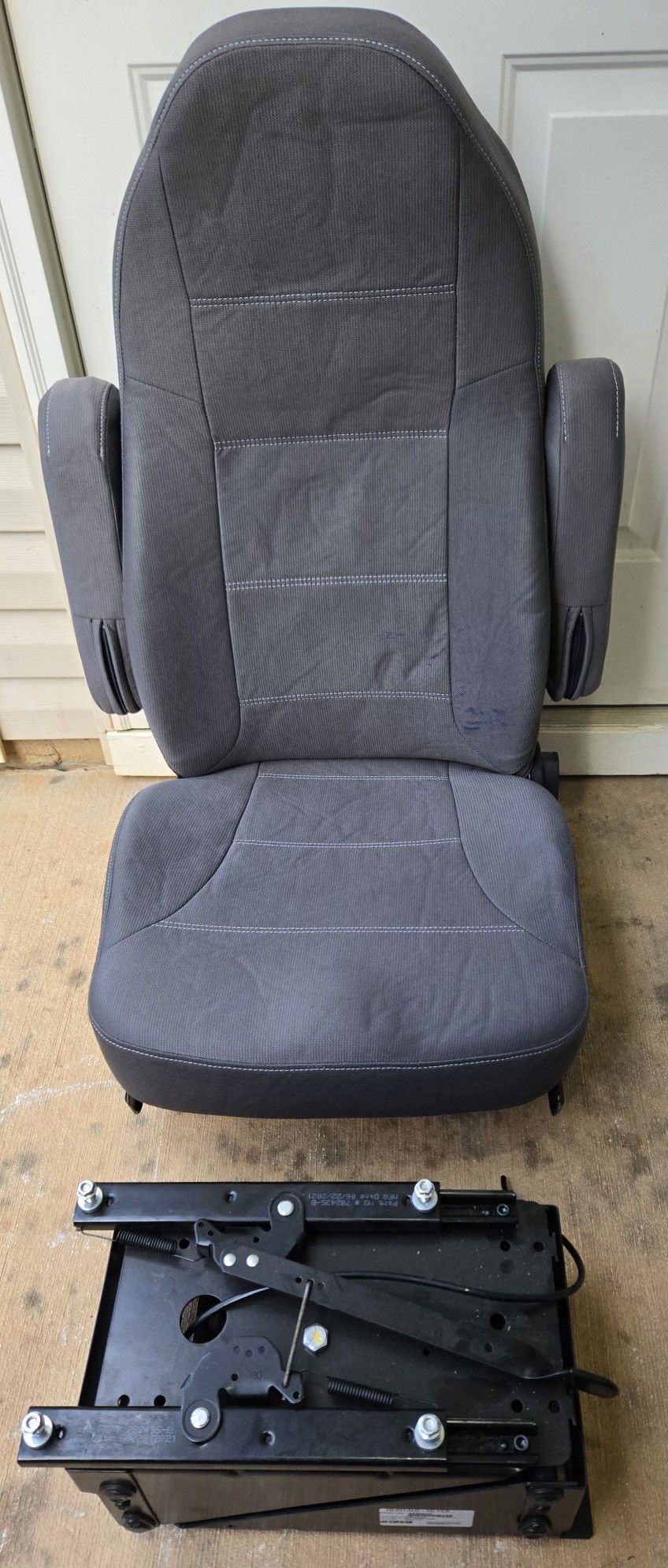 Box Truck Driver Seat for Sale in Charlotte, NC - OfferUp