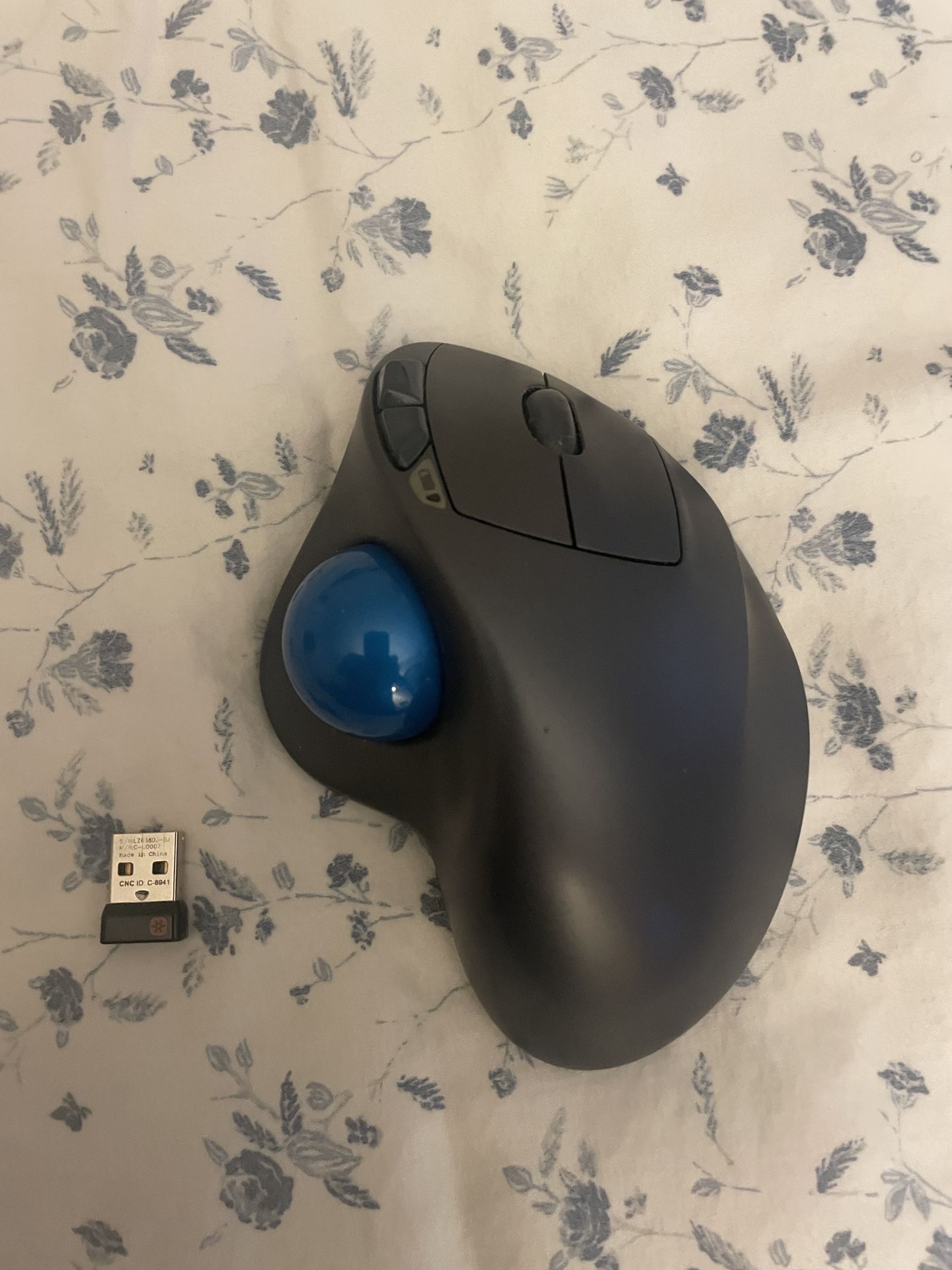 Logitech M570 Wireless Trackball Logi Mouse for Sale in San Diego, CA ...