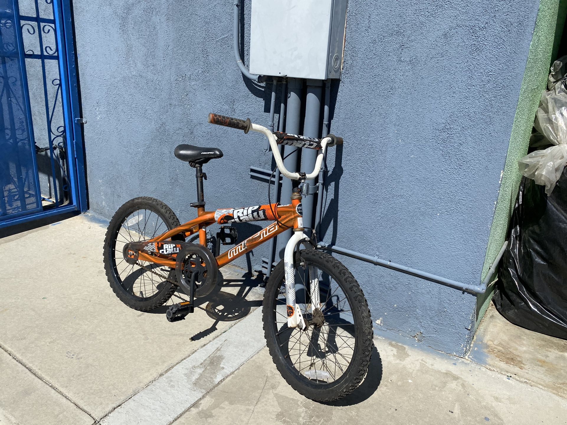 Magna Ripclaw Children s Bike Bicycles