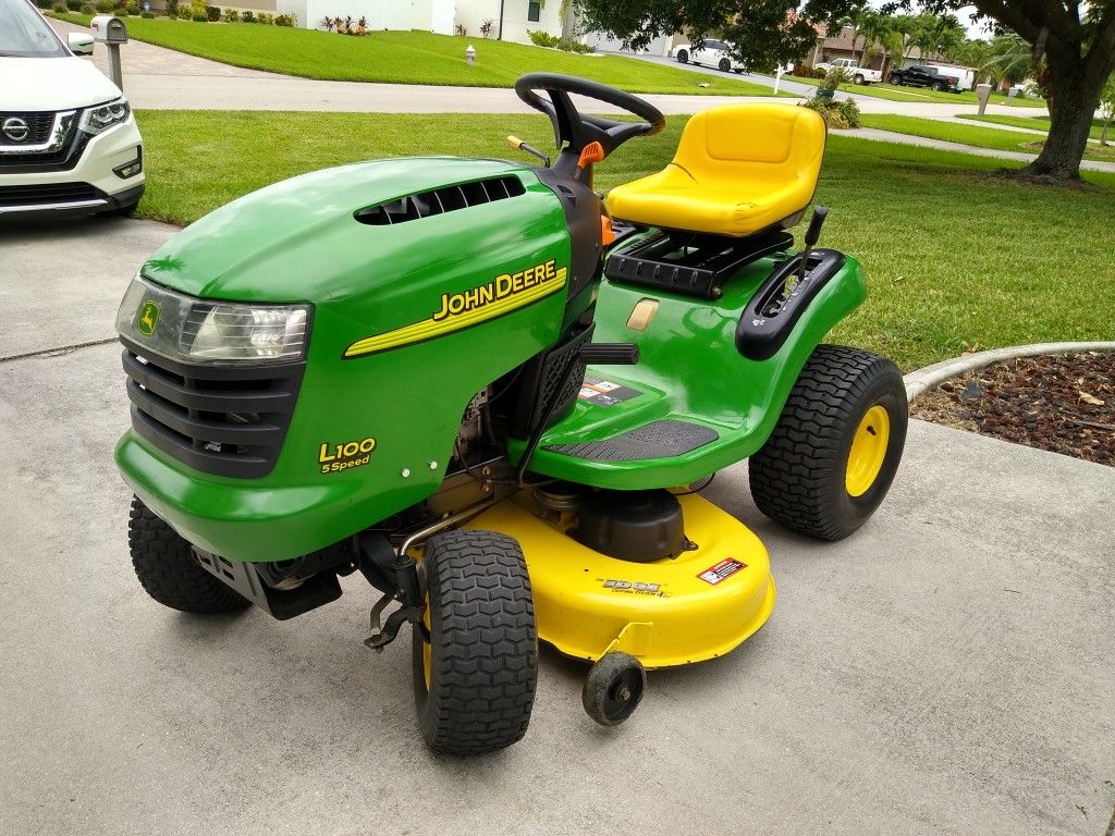 John Deere L100 42" deck riding mower for Sale in Cape Coral, FL - OfferUp