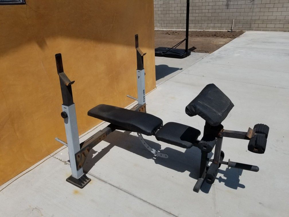 Weider pro 240 adjustable weight bench for Sale in Fontana, CA - OfferUp
