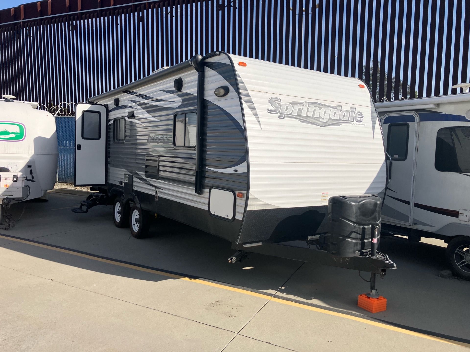 2016 26’ Springdale RV Trailer for Sale in Chula Vista, CA - OfferUp