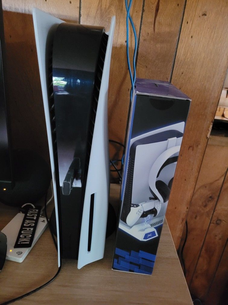 Ps5 With Everything Included for Sale in Ashland, OH - OfferUp