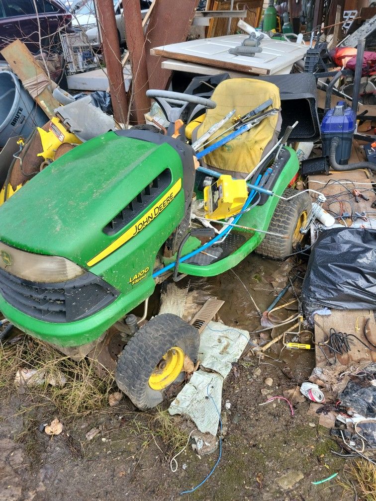 John Deere La100 Riding Mower for Sale in Tacoma, WA - OfferUp