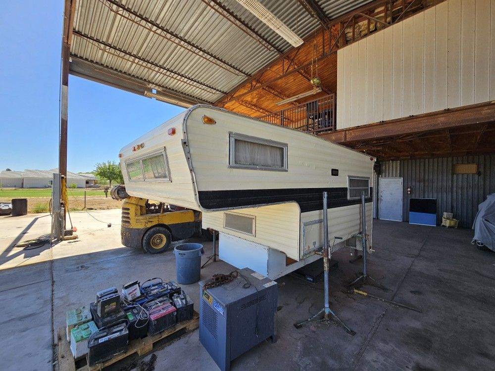 Long Bed Cab Over Camper for Sale in Mesa, AZ - OfferUp