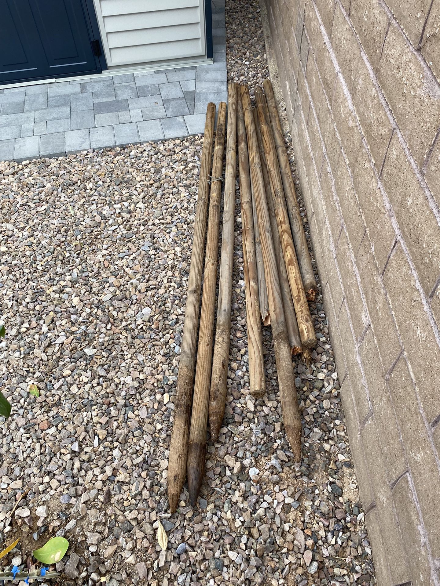 FREE 7 Ft Tall Wood Tree Stakes for Sale in Phoenix, AZ - OfferUp