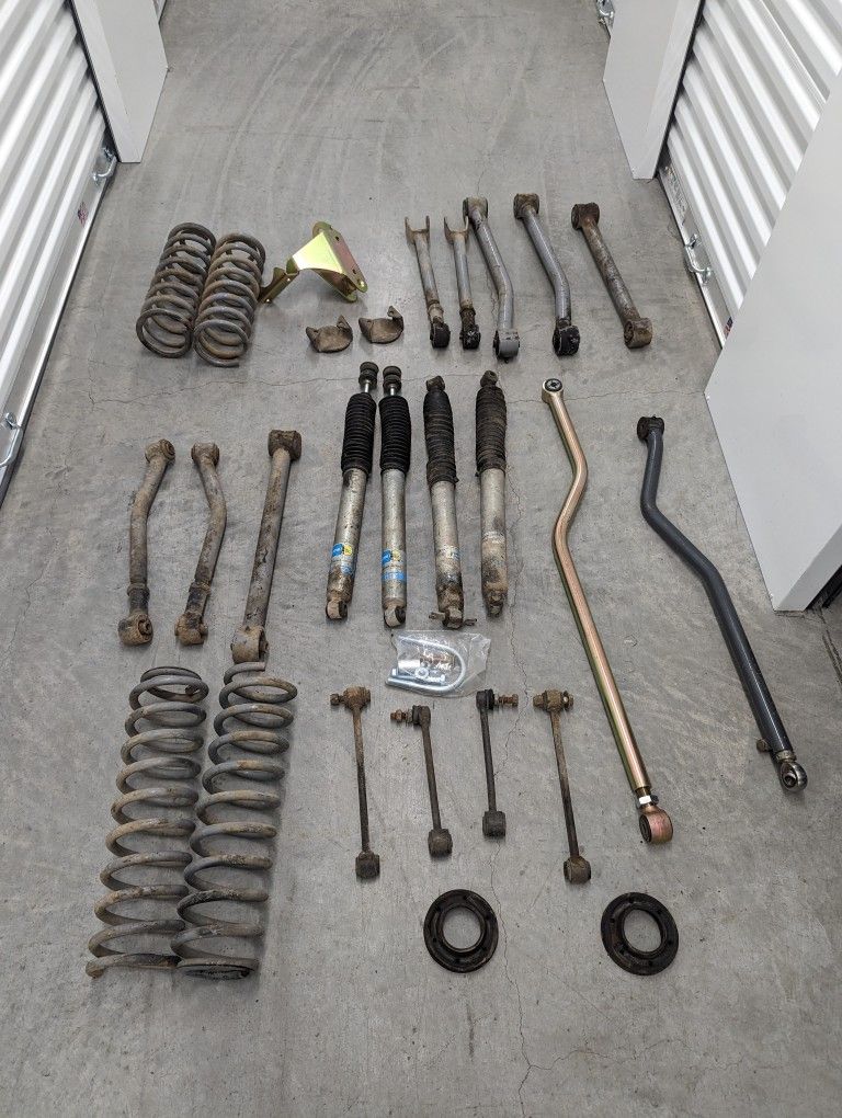 4.5in Rubicon Express Lift Kit For Jeep Wrangler JK for Sale in Federal ...
