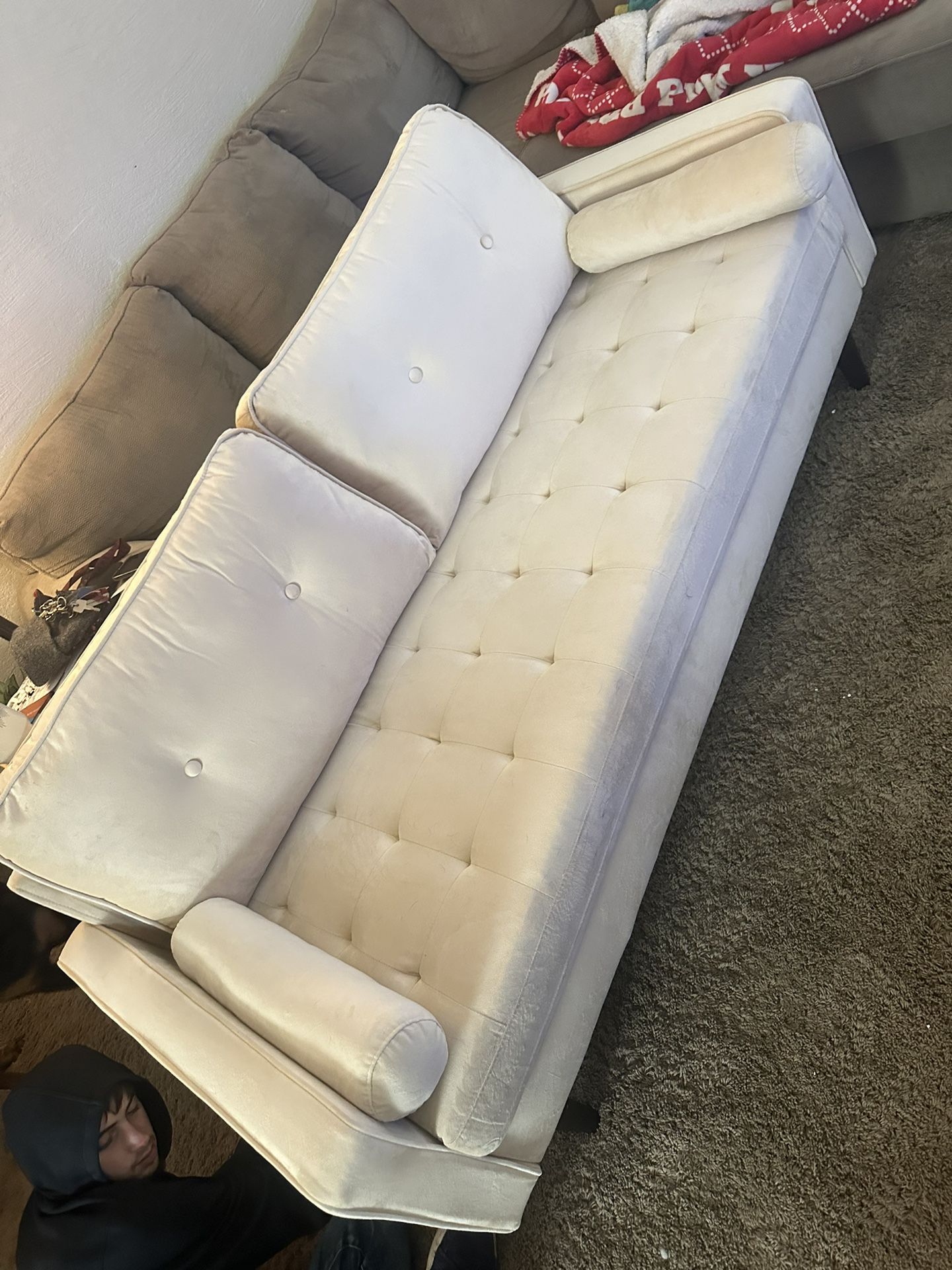 Beautiful Ivory couch for Sale in Hamilton, OH - OfferUp