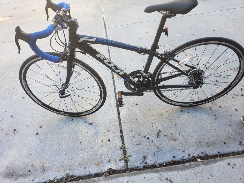 NEW Fuji Ace 650 youth bike for Sale in Chula Vista, CA - OfferUp