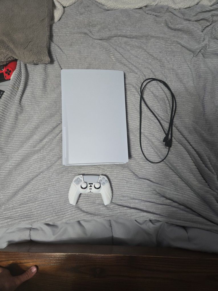 Ps5 (Disc Edition) $400 for Sale in Wake Forest, NC - OfferUp