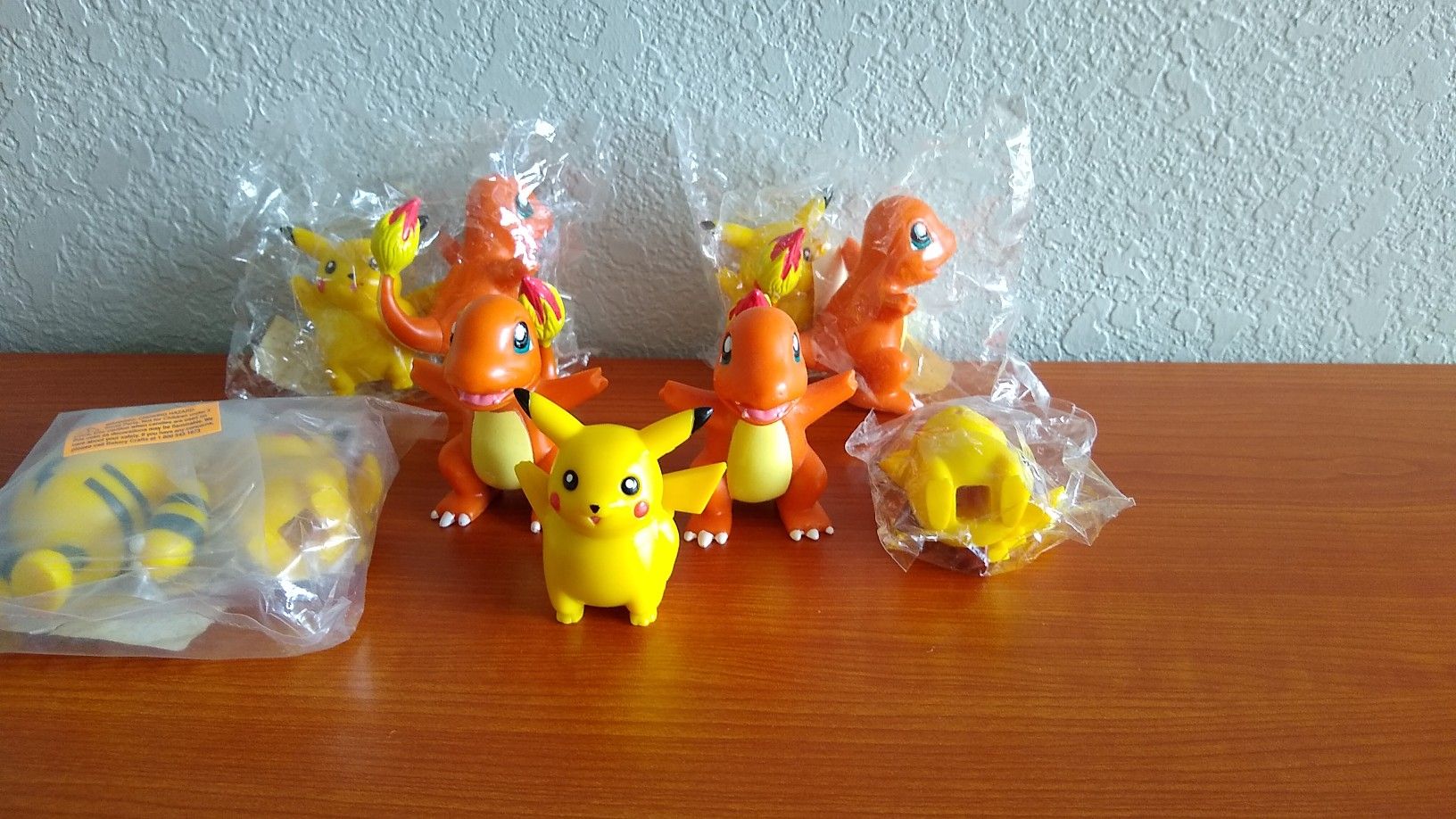 Pokemon Elekid Vs Pikachu