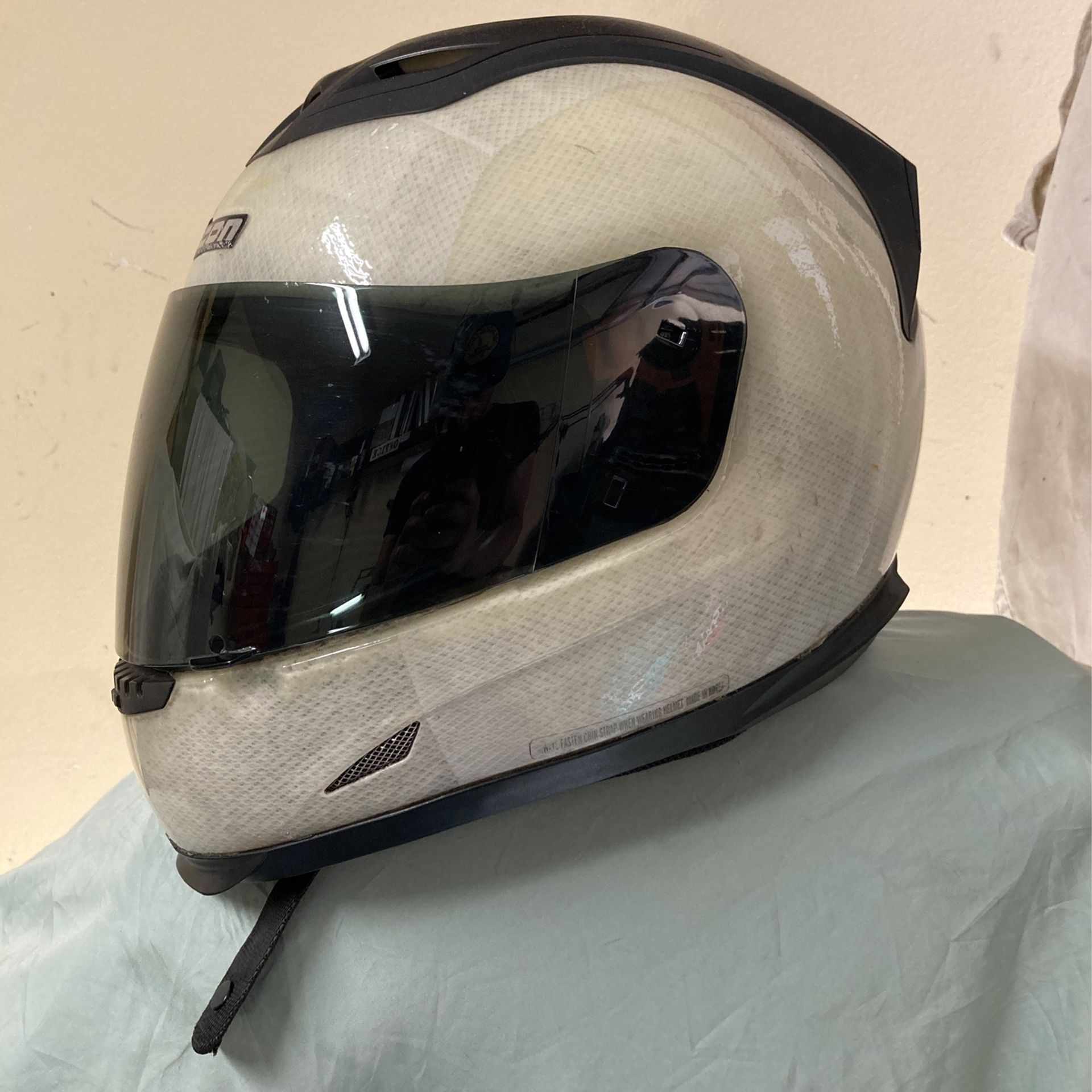 ICON Airframe Construct Size Large Motorcycle Helmet for Sale in ...