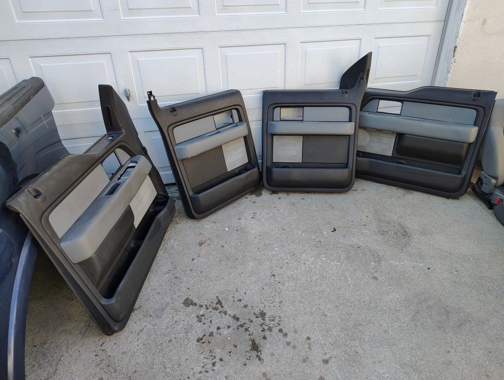 2013 Ford F150 Interior door panels Set for Sale in Compton, CA - OfferUp