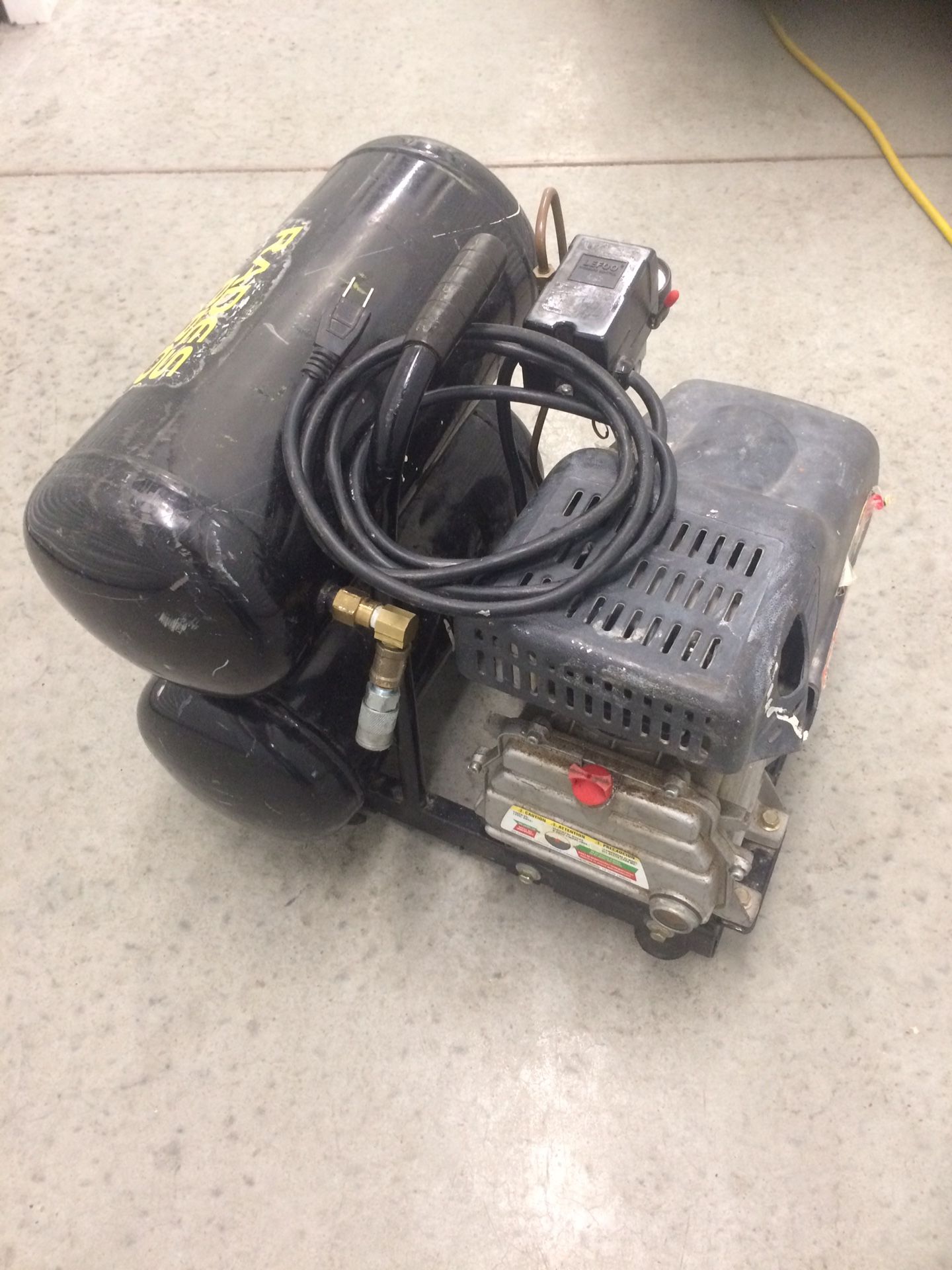 Trades pro air compressor for Sale in Marysville, WA - OfferUp