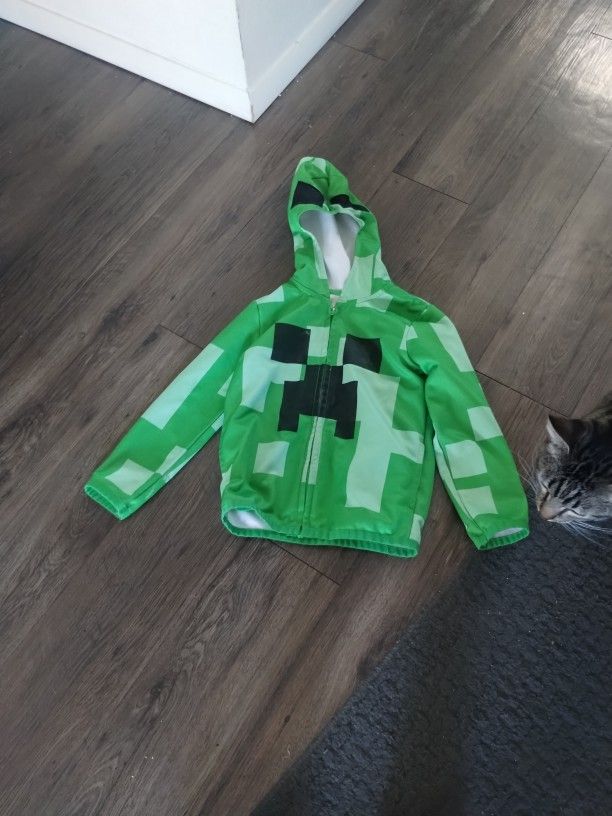 Size 5 kids Minecraft Creeper jacket for Sale in Albuquerque, NM - OfferUp