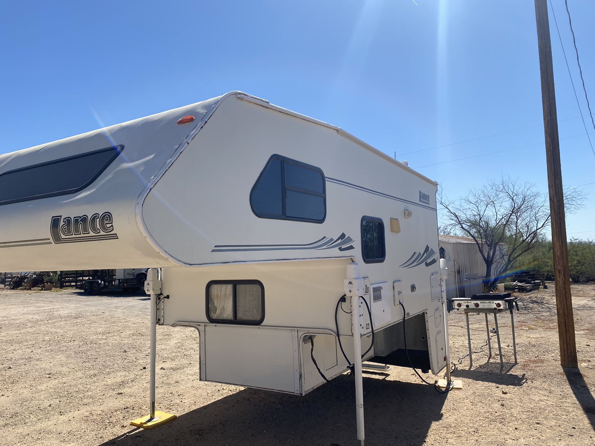 2006 Lance 820 (short bed) for Sale in Tucson, AZ - OfferUp