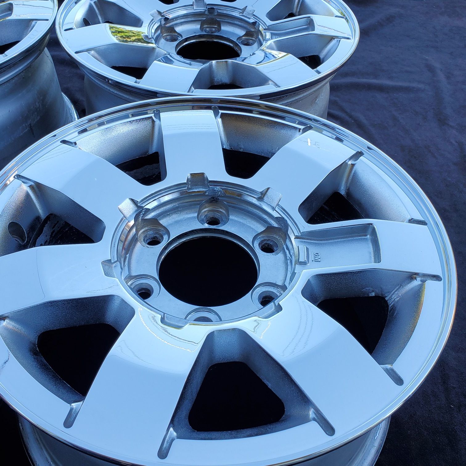 HUMMER H3 GM OEM 16" wheels rims Chrome 6x139.7 w/Caps 6X5.5 for Sale ...