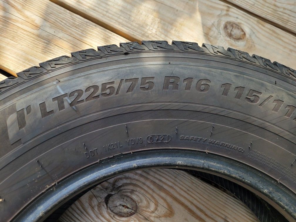 LT225/75/R16 LT 225 75 R16 16" for Sale in Pittsgrove, NJ - OfferUp