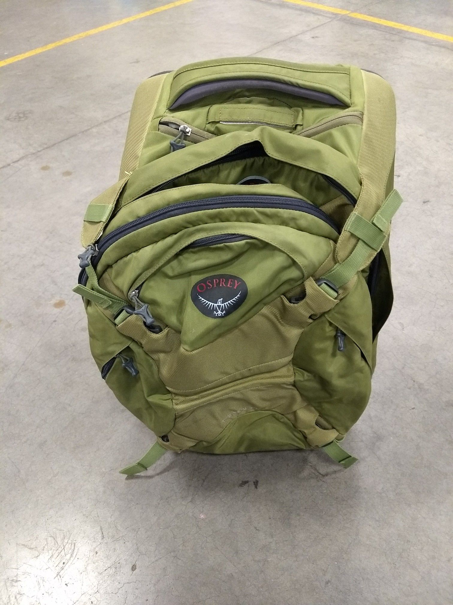 Osprey Meridian Wheeled Carry on Luggage 60L Daypack Backpack for Sale ...