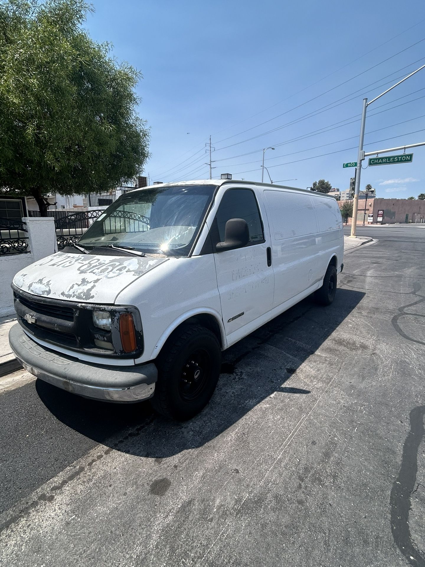 1999 Chevrolet Express for Sale in Las Vegas, NV - OfferUp