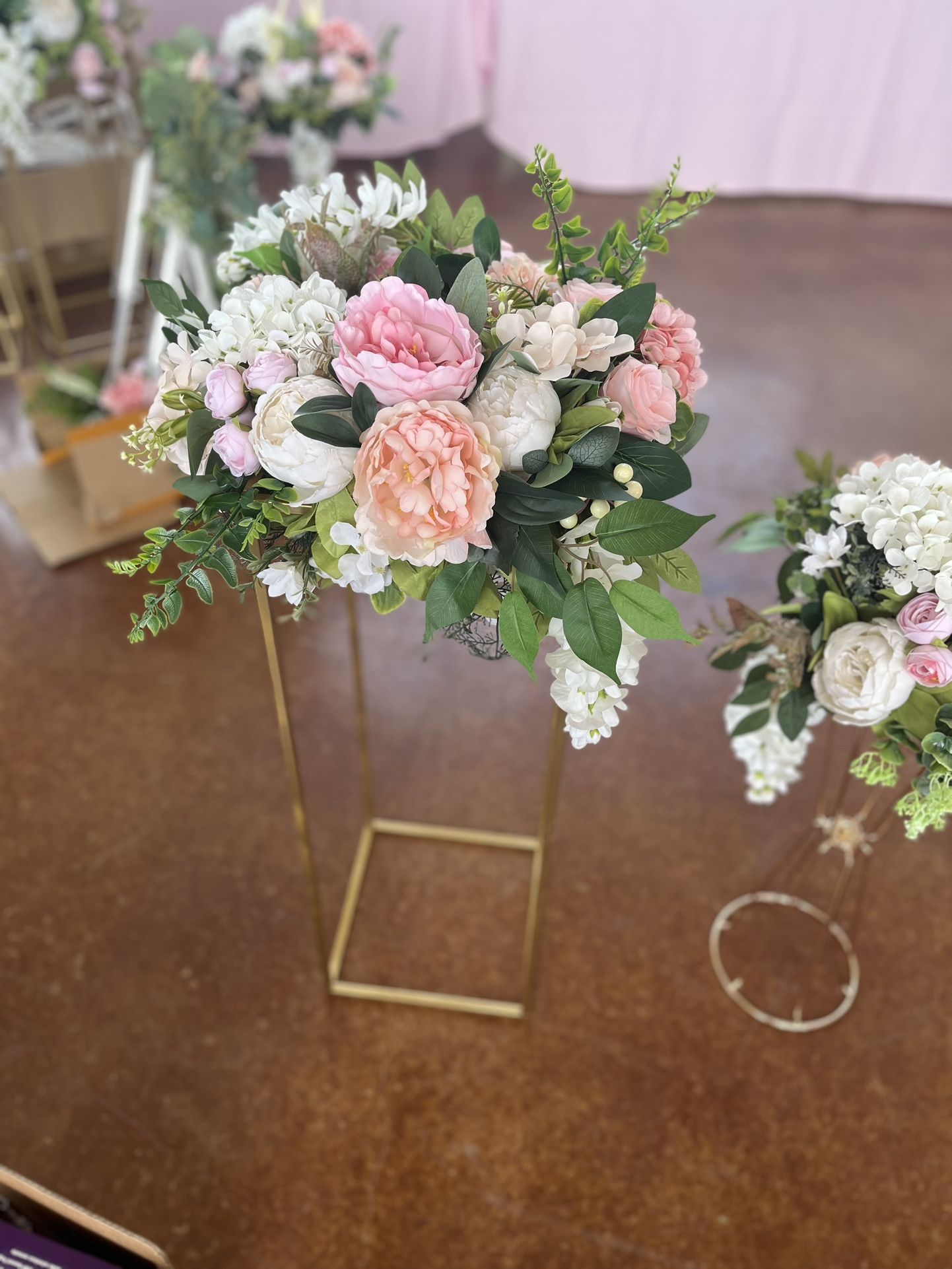 Pink Floral Center Pieces (Set of 5) for Sale in San Antonio, TX - OfferUp