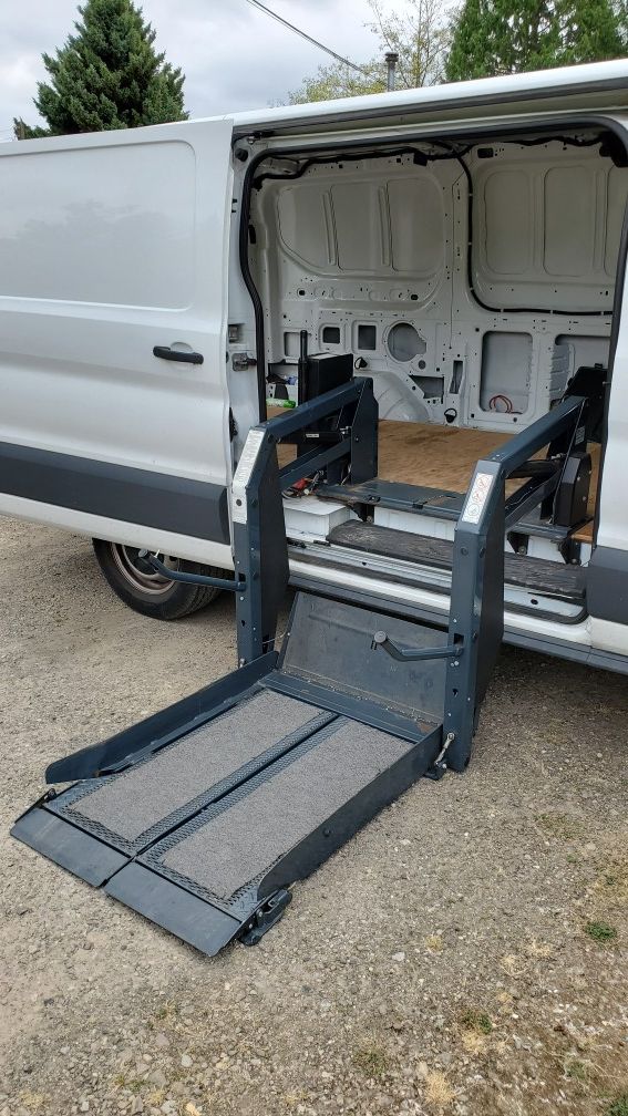 Ricon wheelchair lift for van for Sale in Bothell, WA - OfferUp