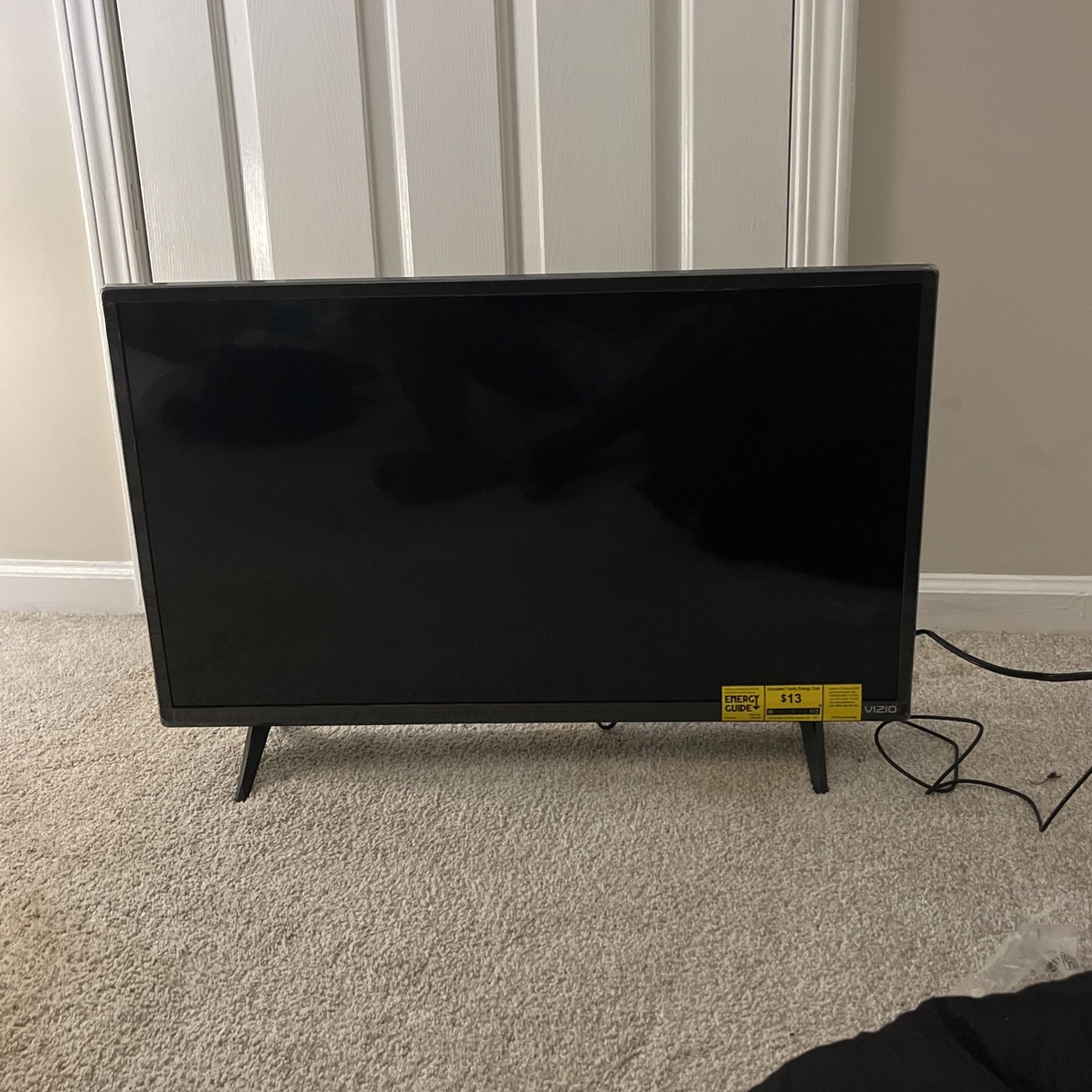 32 Inch Vizio Smart Tv for Sale in Raleigh, NC - OfferUp