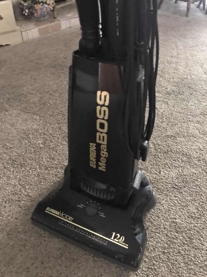 Eureka victor mega boss vacuum for Sale in Buena Park, CA - OfferUp